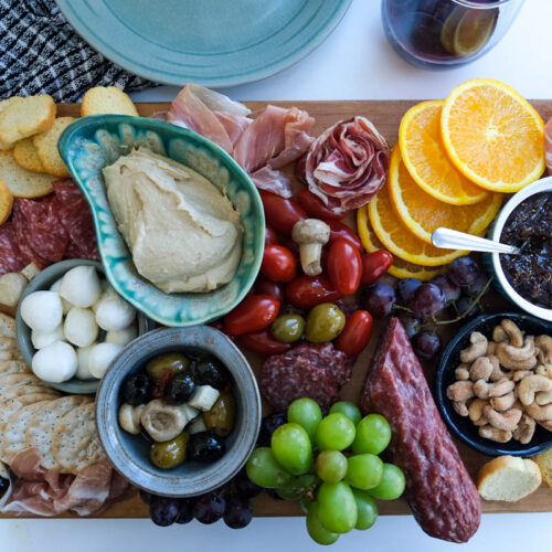 How to Make a Caprese Candy Cane Charcuterie Board - Amazing ...