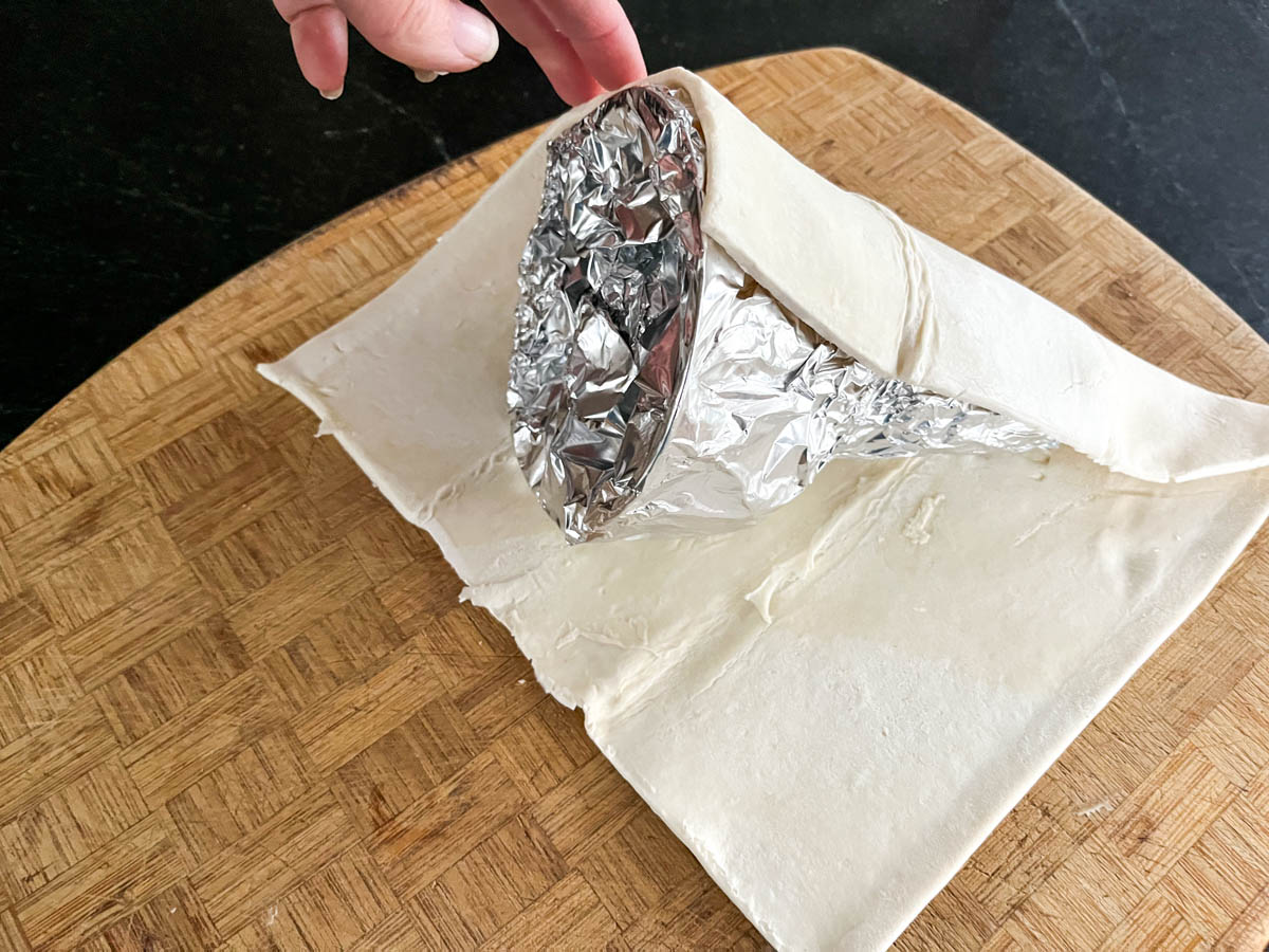 How to Make a Thanksgiving Cornucopia Charcuterie Board - Amazing ...