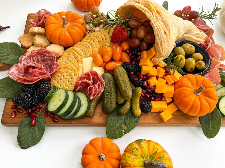 14 Epic Thanksgiving Charcuterie Board Ideas - Amazing Charcuterie Boards