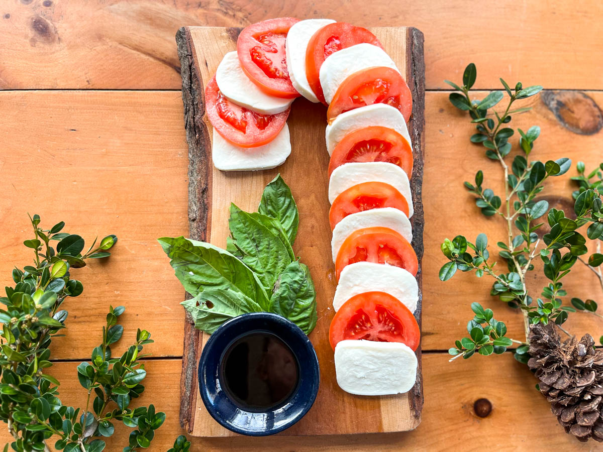 17 Amazing and Different Charcuterie Board Ideas - Amazing Charcuterie ...