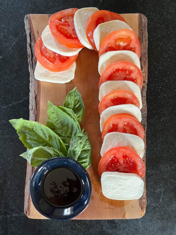 How to Make a Caprese Candy Cane Charcuterie Board - Amazing ...