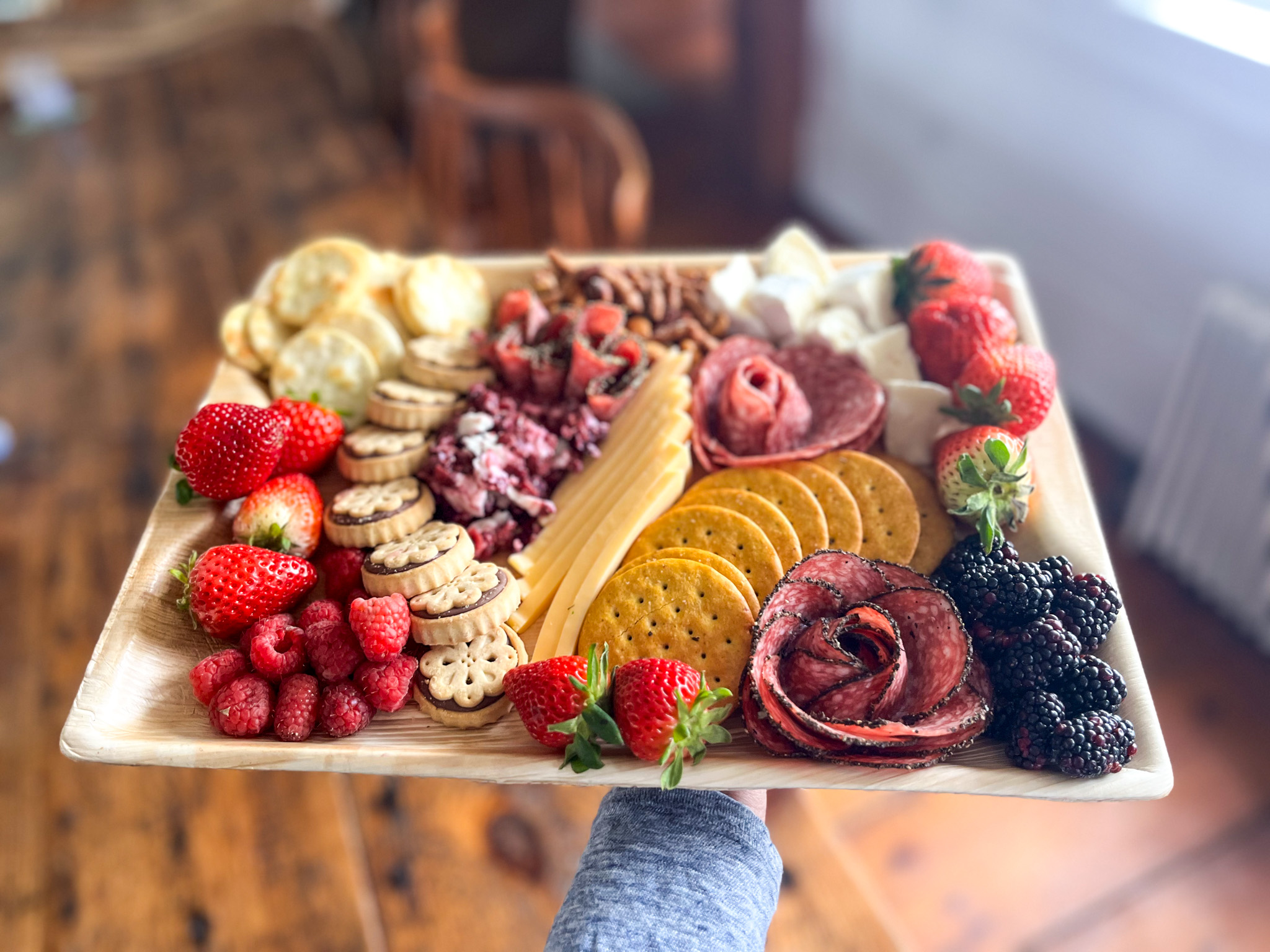 How to Make an Aldi Charcuterie Board for under $50 - Amazing ...