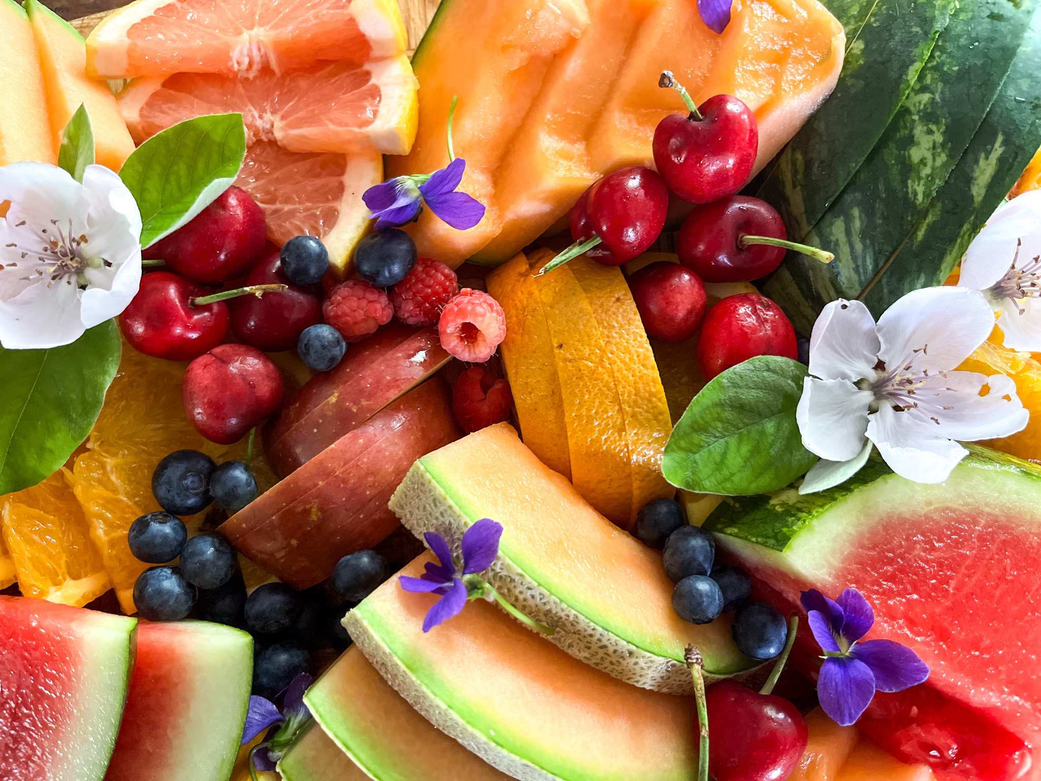 How to Make a Summer Colorful Fruit Board - Amazing Charcuterie Boards