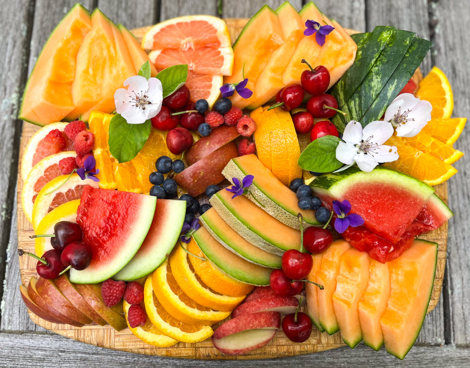 How to Make a Summer Colorful Fruit Board - Amazing Charcuterie Boards