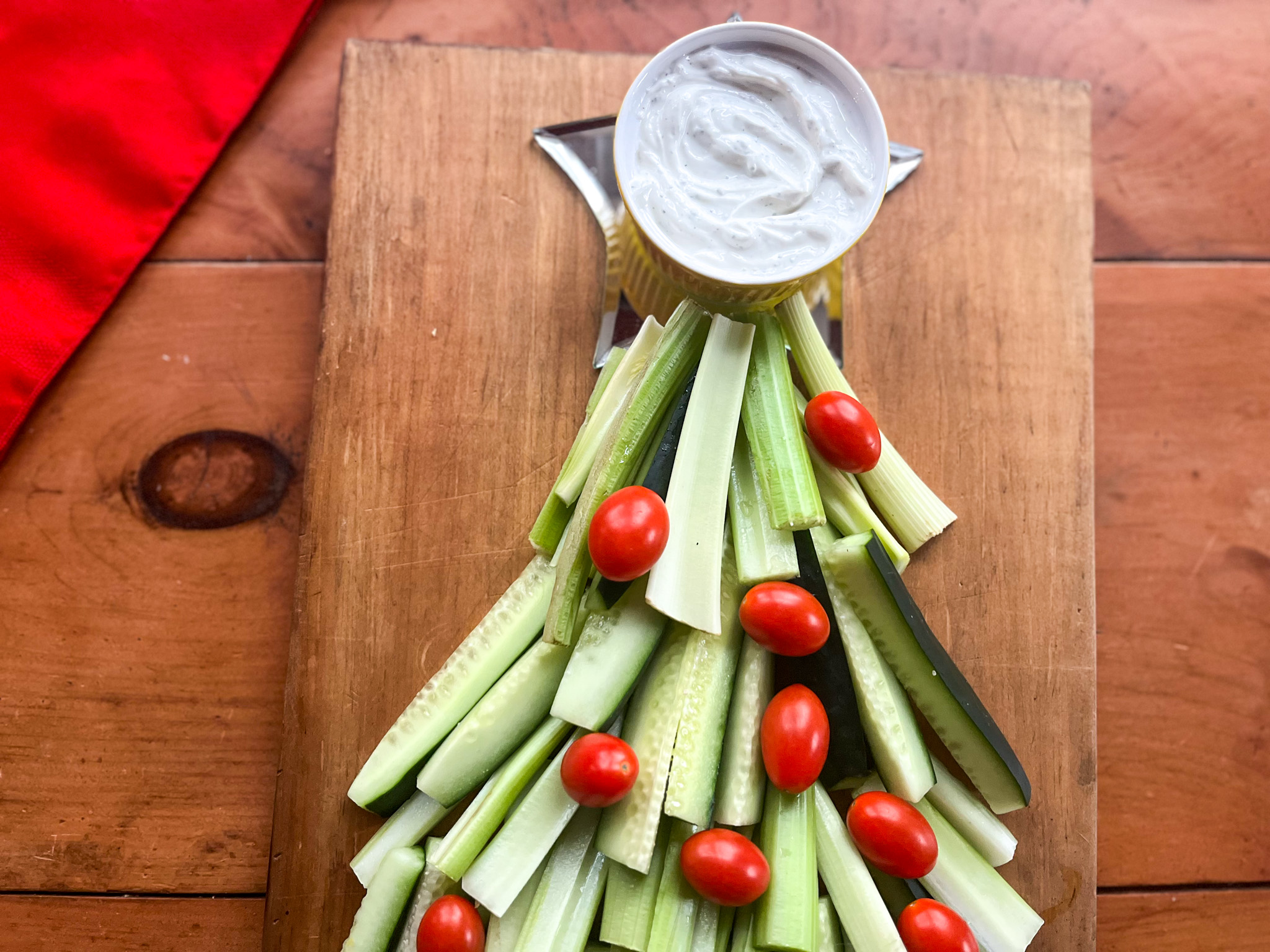 How to Make a Simple Veggie Tree Board - Amazing Charcuterie Boards